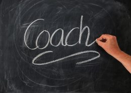 【coach 中文】秒懂英文「coach」的意思！ – 全民學英文